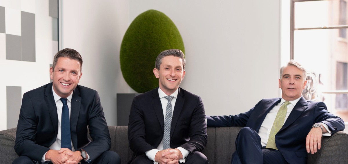 AMOSS LLP | Leading Commercial Law Firm - AMOSS LLP